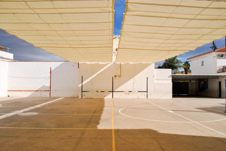 Estructura Tensada con Cables | Soluciones Arquitectónicas Ensombra